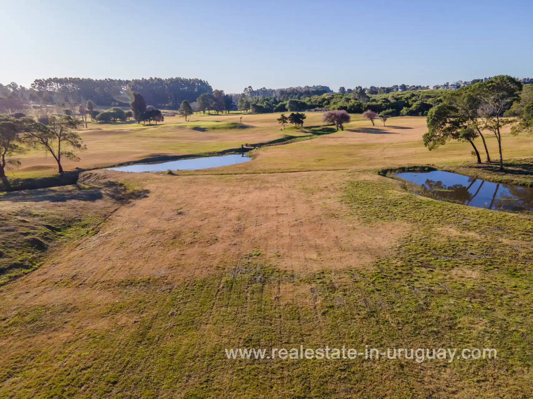 Exclusive plot on Pueblo Mio Golf Course - Real Estate in Uruguay