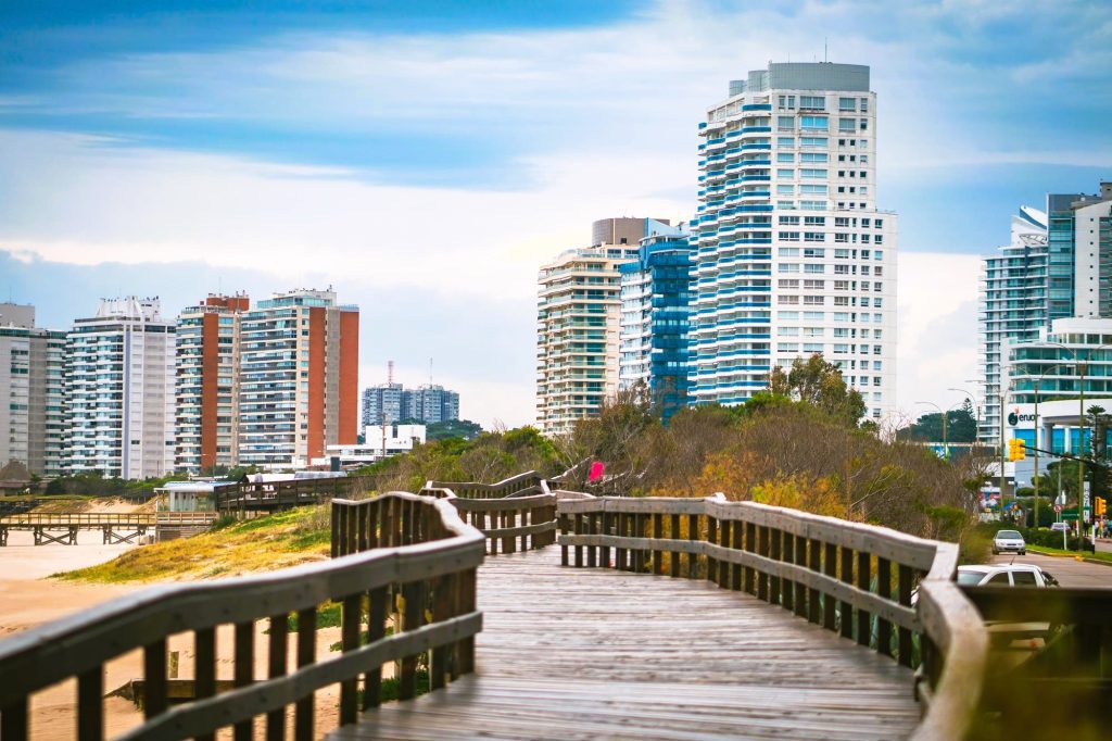 Exploring Montevideo and Punta del Este: A Luxurious Experience