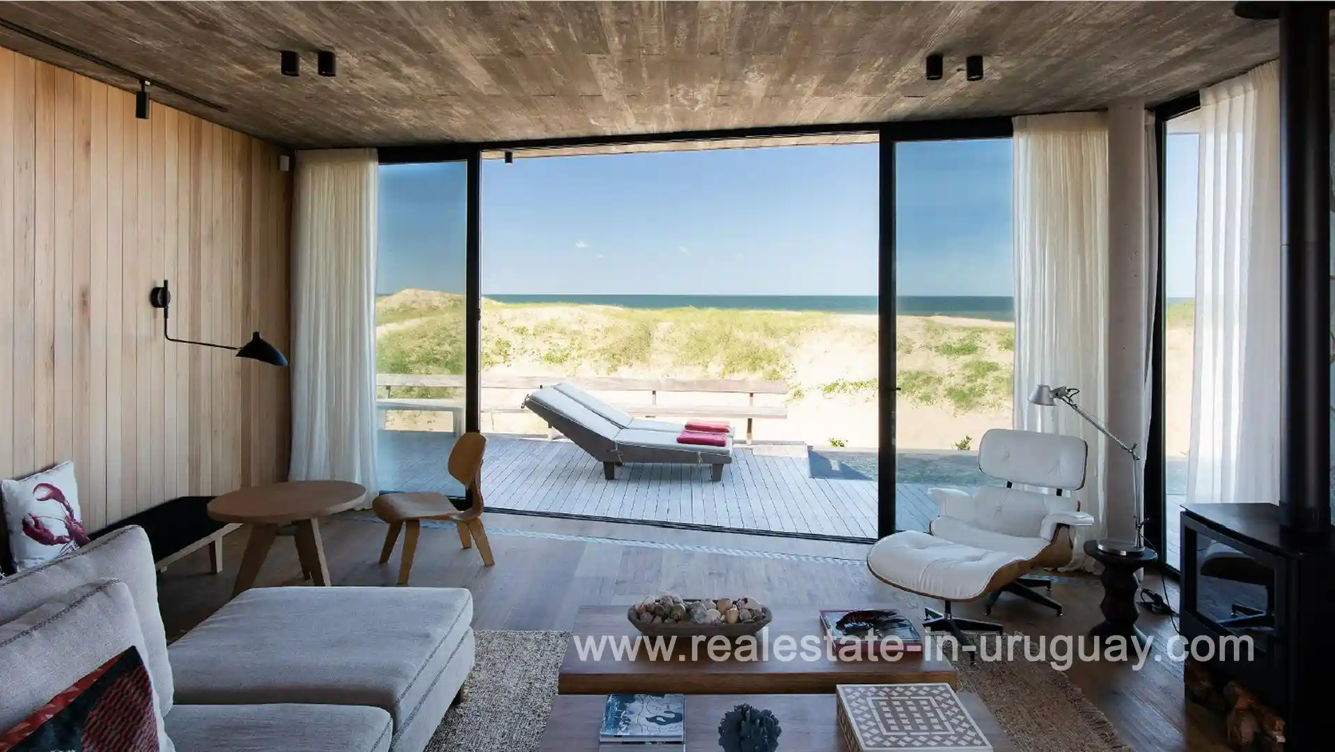 Unique Beachfront house in El Secreto Jose Ignacio - Real Estate in Uruguay